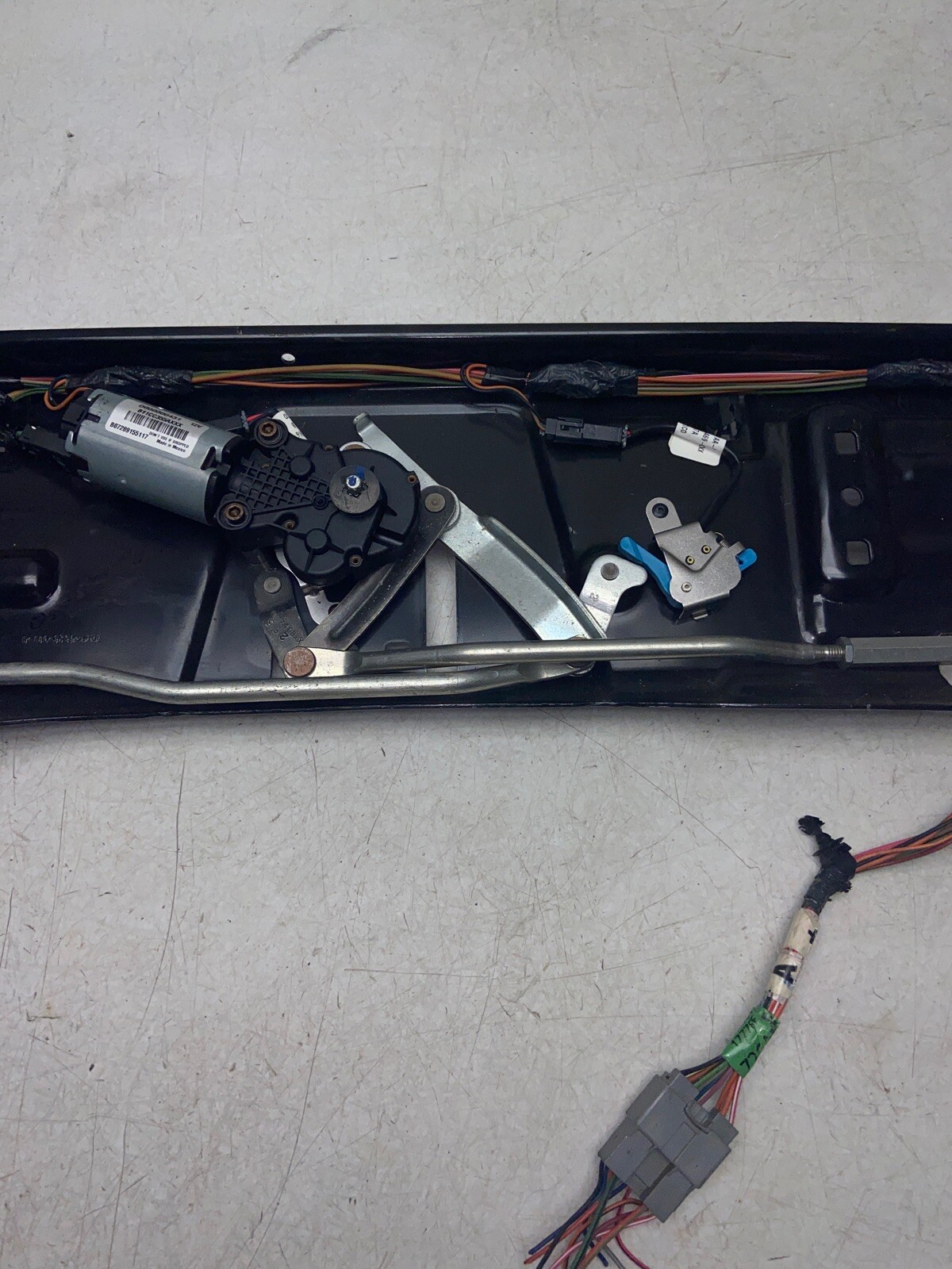 08-14 CHRYSLER 200 SEBRING CONVERTIBLE TOP HEADER LATCH MOTOR ...