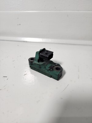 Mack/Volvo D13 EGR Differential Pressure Sensor 22172068 | OE