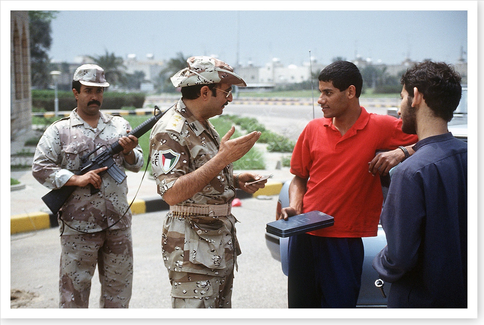 Kuwaiti Police Interviewing Residents Operation Desert Storm 8x12 Photo ...