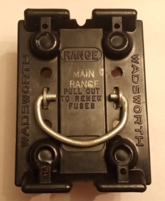 Fuse Blocks & Holders - Pull Out Fuse Block