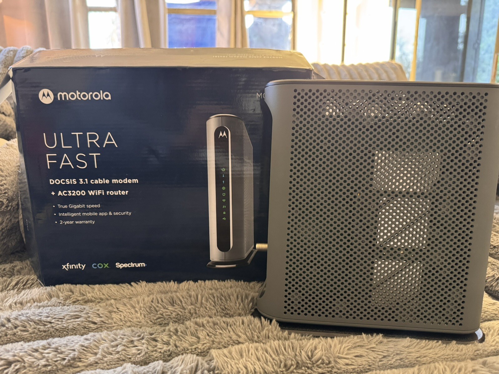 Motorola MG8702 Cable Modem + Wi-Fi Router-Black for sale online | eBay