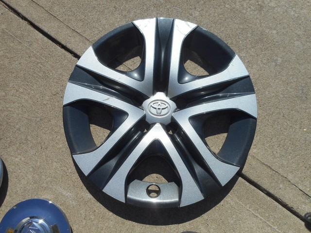 Toyota Rav4 Hubcap Wheel Cover Great Replacement 16-18 Retail EA OEM F4 ...