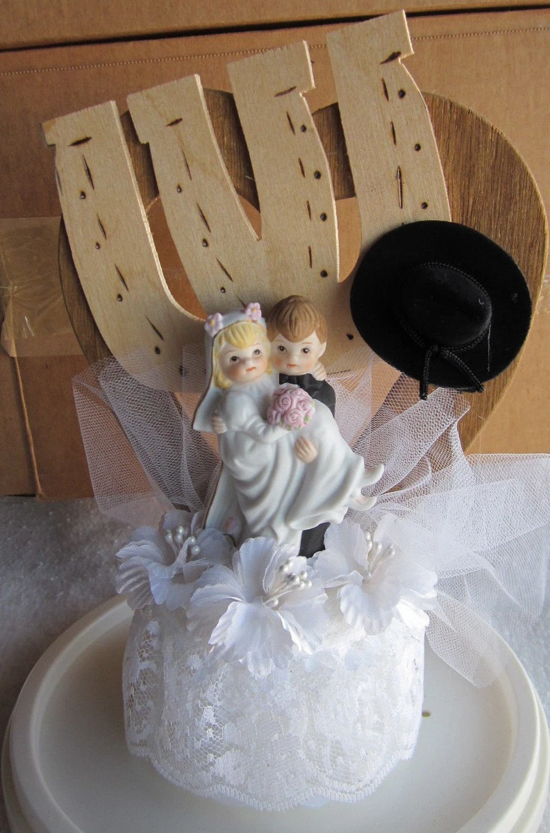 Country Wedding Cake Toppers Bride Groom