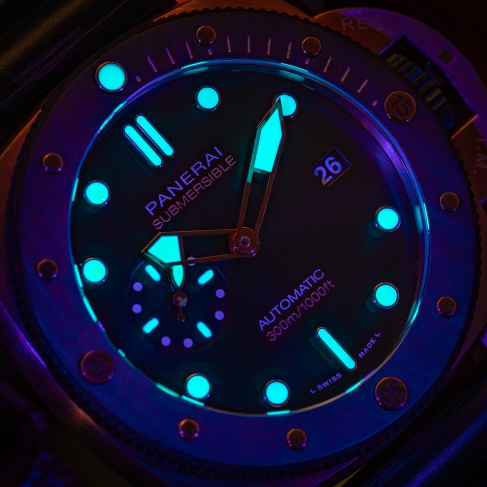 Panerai Submersible QuarantaQuattro Goldtech OroCarbo 44mm Box & Papers ...