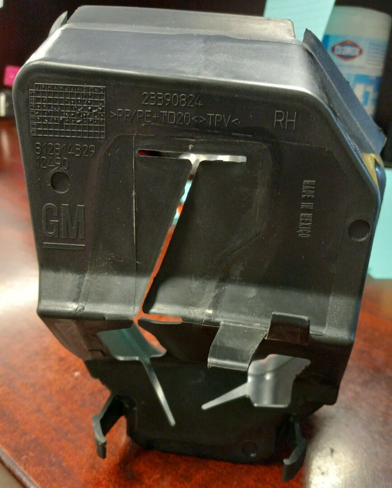 GM Right Access Cover 23390824 | eBay