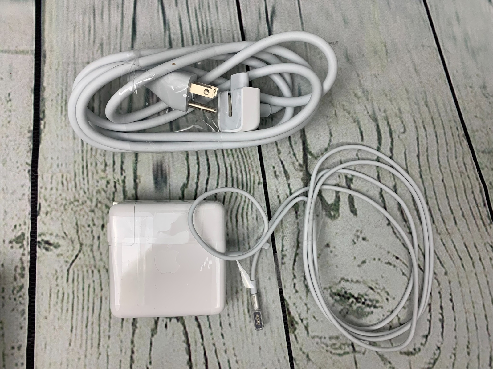 Apple 85W Power Adapter for 15 and 17 inch MacBook Pro | eBay