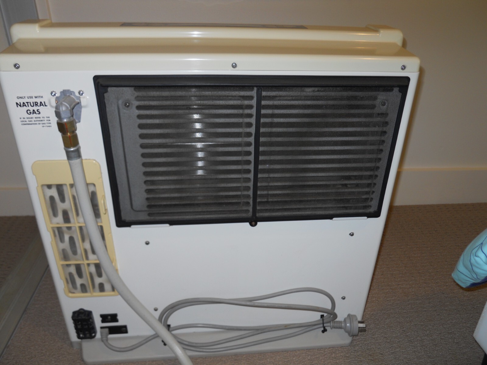 RINNAI AVENGER 25TR Remote Natural Gas Heater With Remote Control rinnai-avenger-25tr-remote-natural-gas-heater-with-remote-control