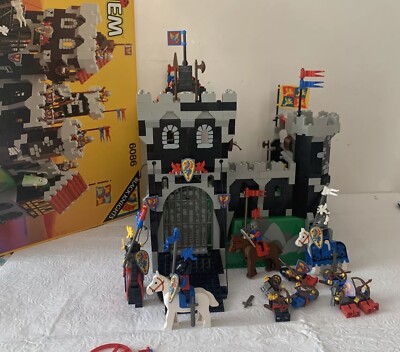 LEGO Castle 6086 Black Knight’s Castle Instructions Original Box ...
