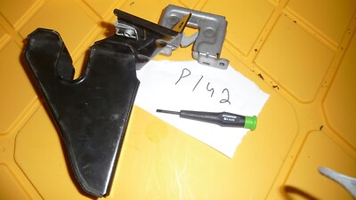 51237115229 Lower Hood Lock Lid Latch for BMW E82 E88 E90 E92 E93 E60 ...