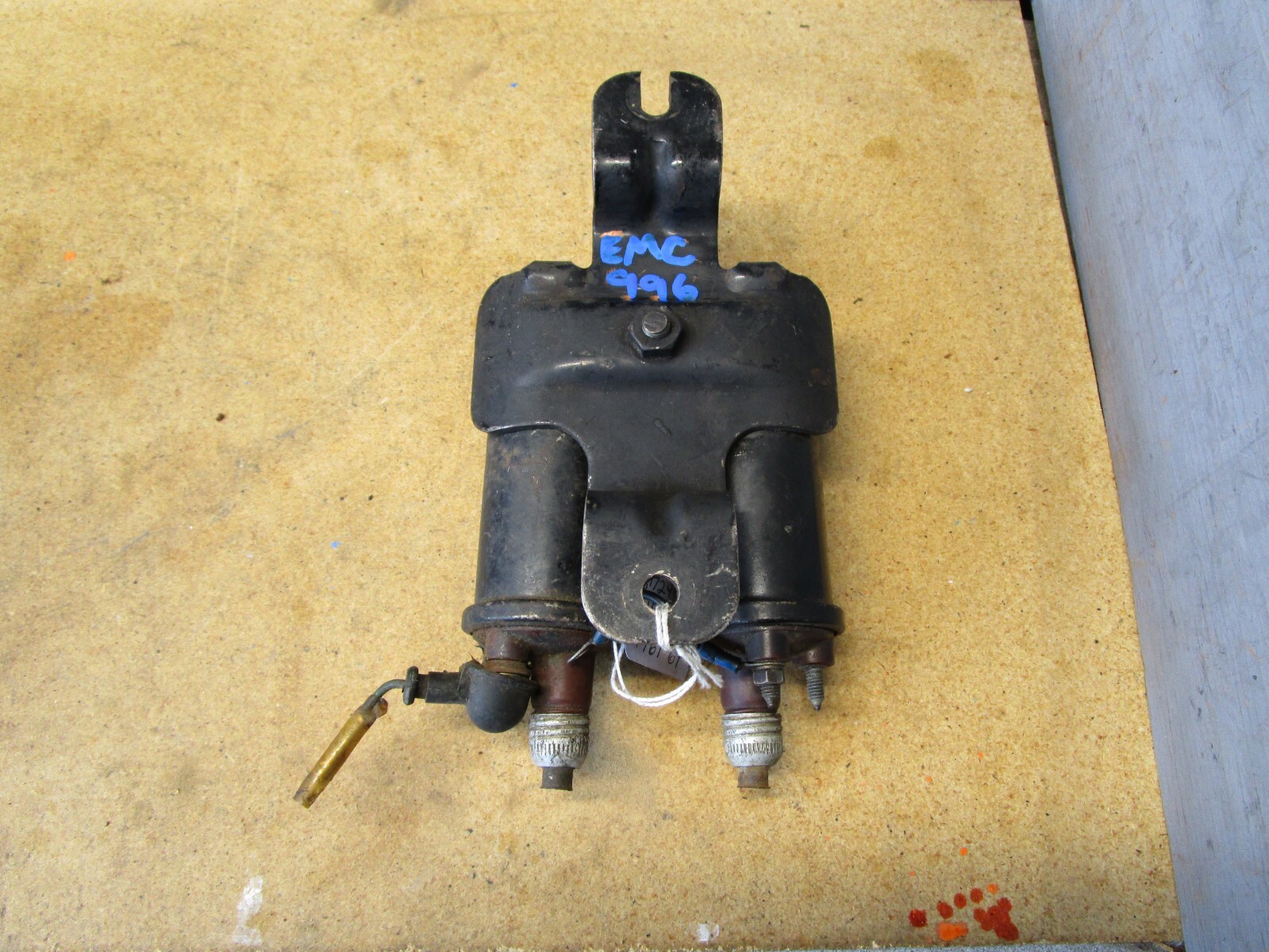 HARLEY FL FLH 1961-64 OEM COIL BRACKET MOUNT PAN 2-12V DENSO COILS ...