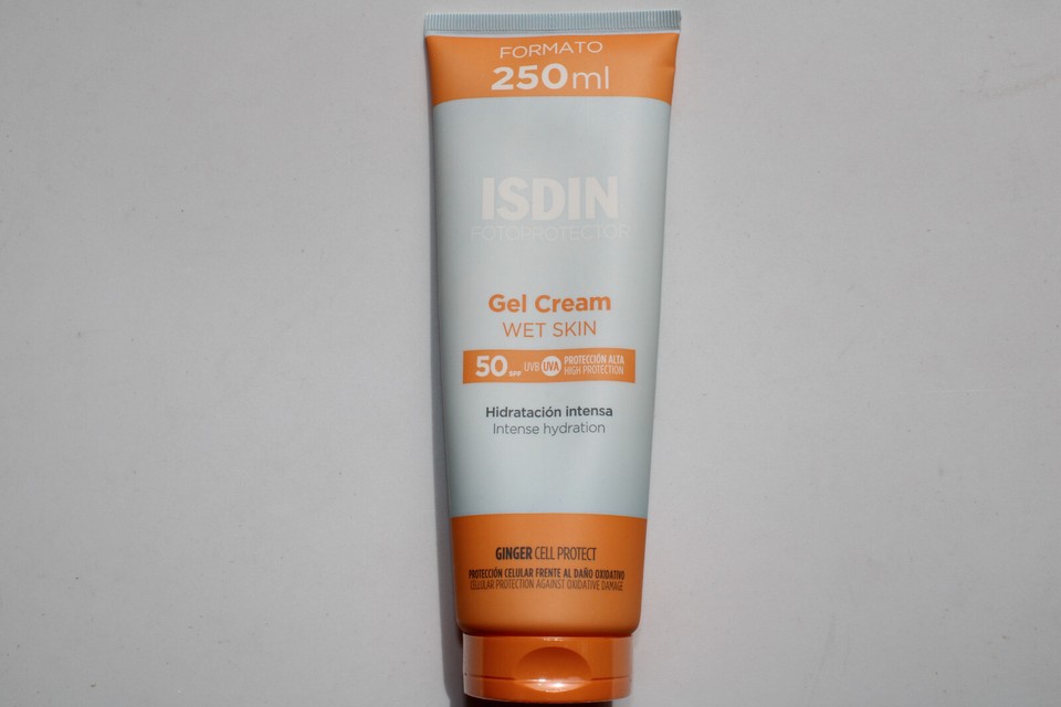 Isdin Fotoprotector Wet Skin Gel Cream SPF30,SPF50 250ml (8.45oz) | eBay