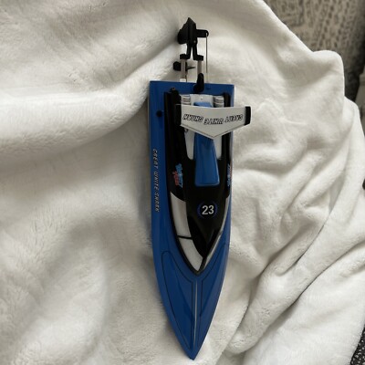 Velocity Toys Great White Shark Battery Operated RC High Speed Boat NO ...