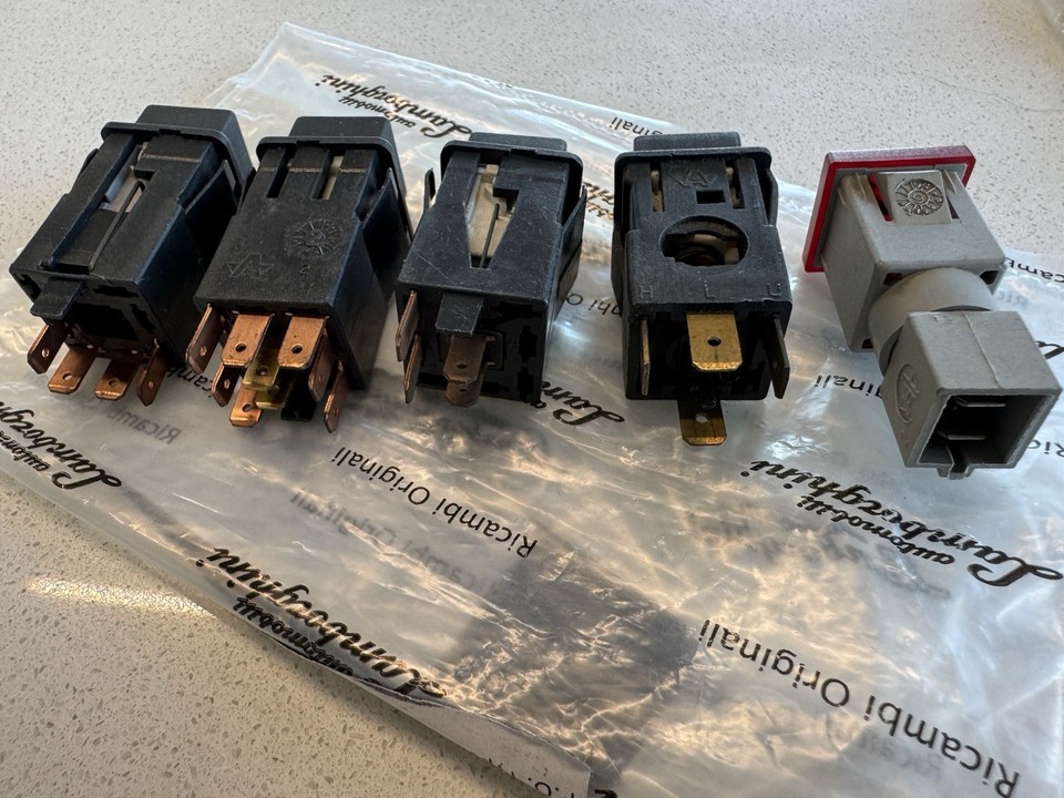 Lamborghini Countach 5000QV – BRAND NEW OEM Lighting Switches & Warning ...
