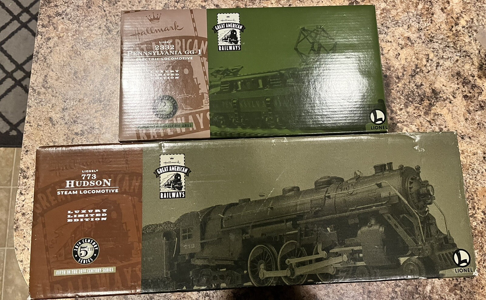 HALLMARK LIONEL GREAT AMERICAN RAILWAYS LOCOMOTIVE 773 HUDSON & 2332 ...