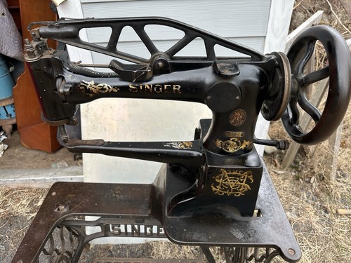 Antique 1918 Singer Model 29-4 Treadle Sewing Machine for Leather/Heavy ...