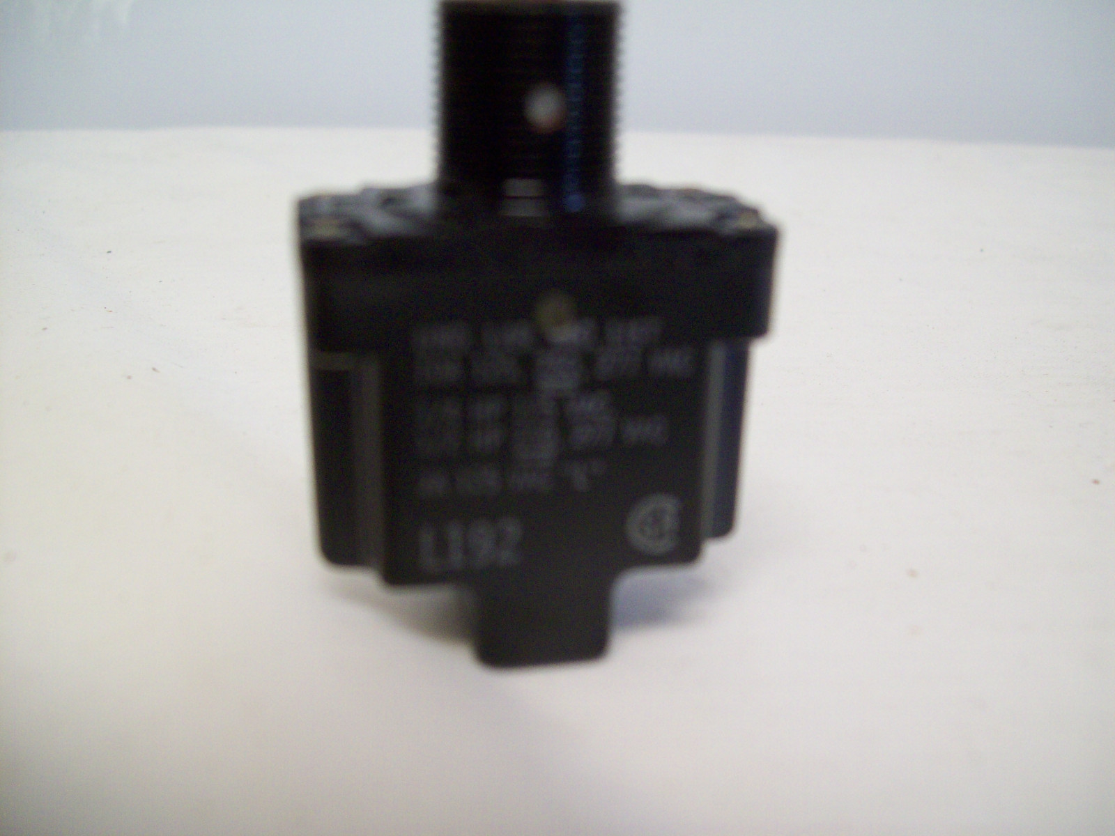 MICRO SWITCH TOGGLE SWITCH #MS24523-32, 1/4 HP 125 VAC, 1/2 HP 250-277 ...