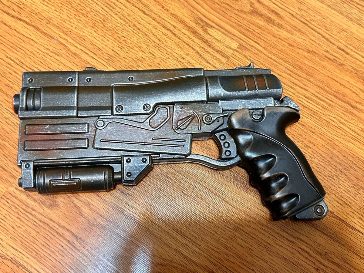 10mm Pistol Fallout Replica