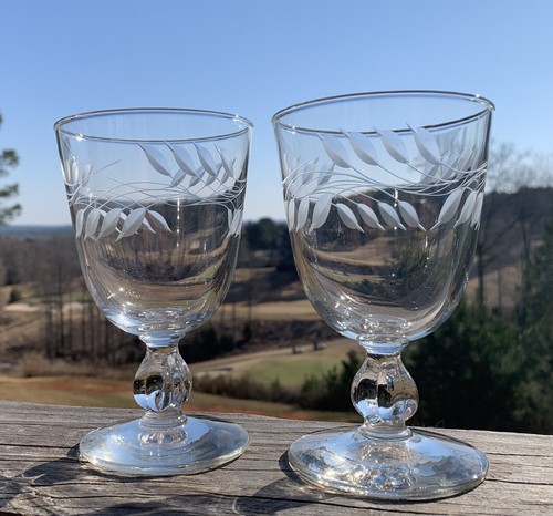 Lot of 2 Vintage Hexagonal Stemmed Etched Vine Design Wine Glasses 5 3/ ...