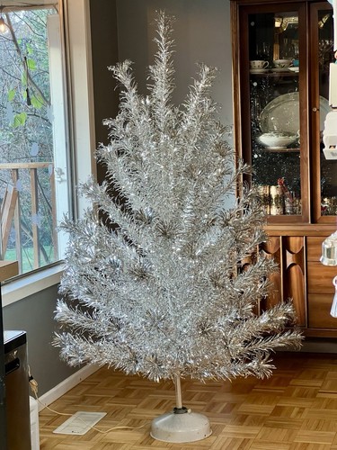 6ft Evergleam Aluminum Christmas Tree Missing Stand and 1 Branch | eBay