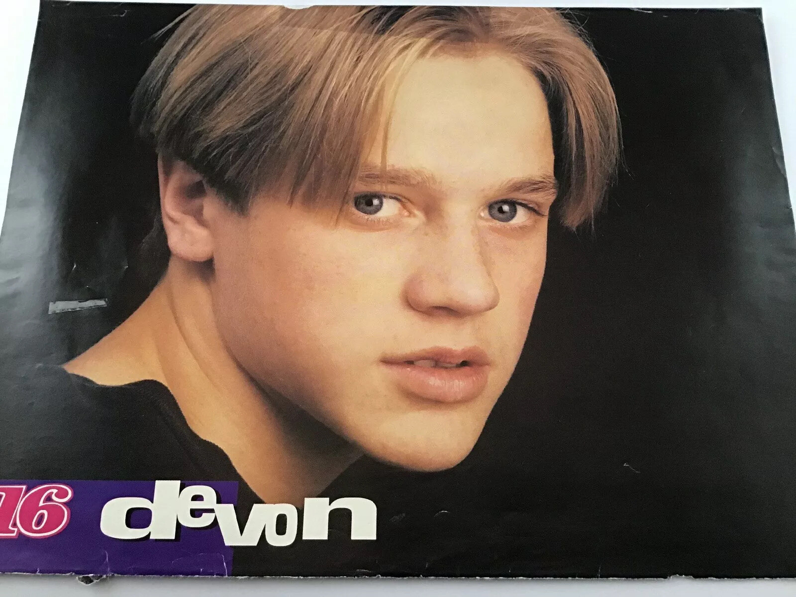 Devon Sawa 90s
