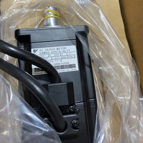 1PCS New Yaskawa SGMAH-02A1A-HL11 Servo Motor In Box Expedited Shipping ...