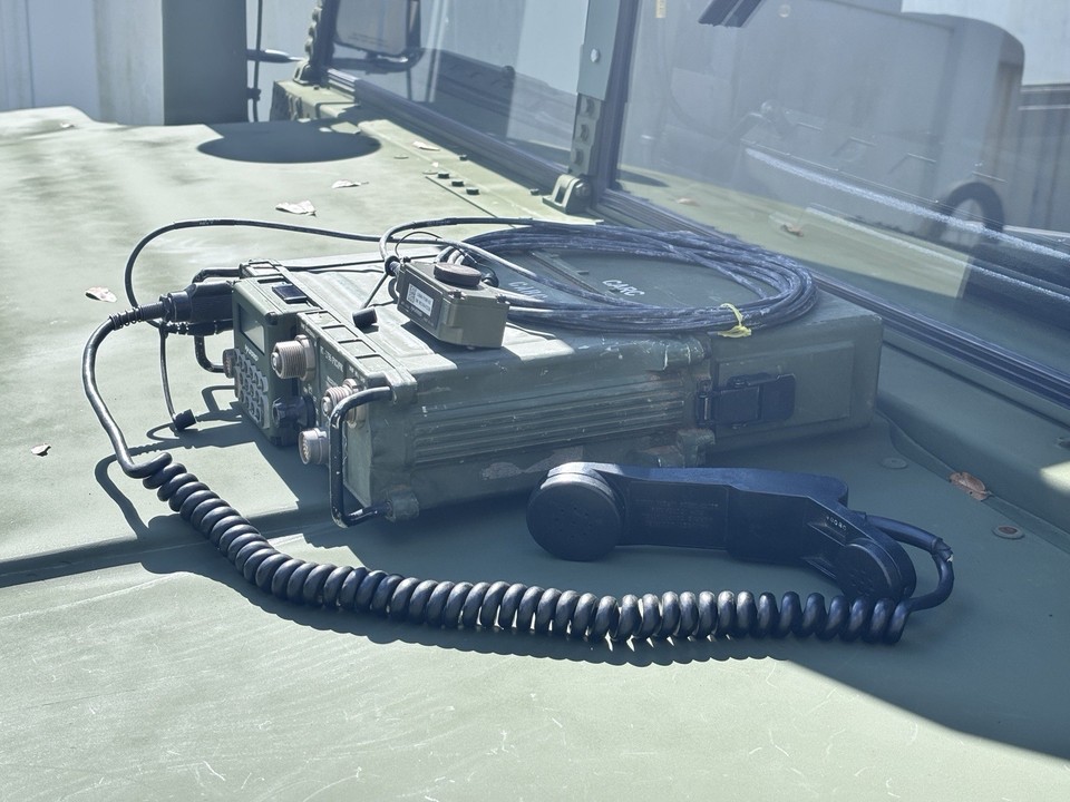 PRC-117F(C) Radio Military Surplus with Extras RT-1796 Prop Vehicle ...