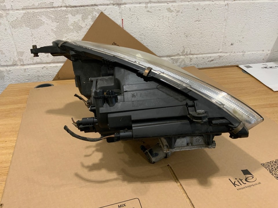 Mercedes SLK Headlight R171 04-08 PASSENGER LEFT front inc Ballast ...