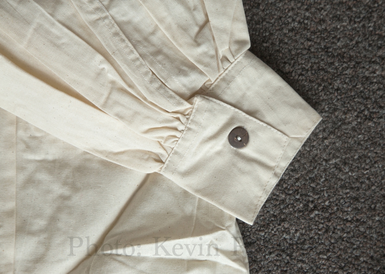 Renaissance Celtic Shirt Beige Laced Neck, Wood Toggles, Billow Sleeve ...