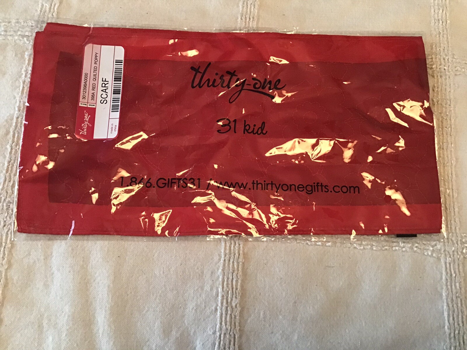 THIRTY-ONE 31 KID SCARF Red Quilted Poppy Pattern NEW in Package Long ...