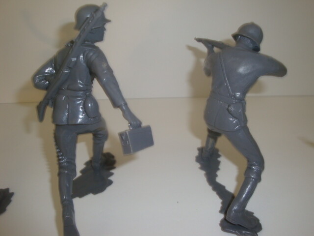 Marx Soldiers Action Figures Full Set of Six World War II WW II Set B ...