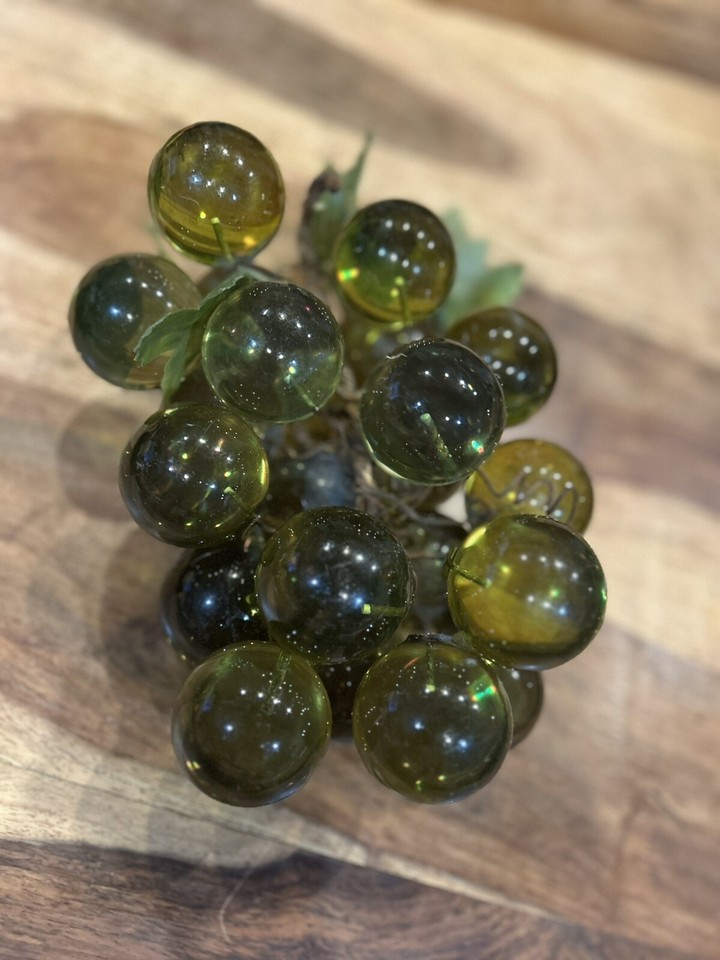 Vintage Large Green Lucite Grapes - 20 Grapes. Cluster is Approx 8” X 3 ...