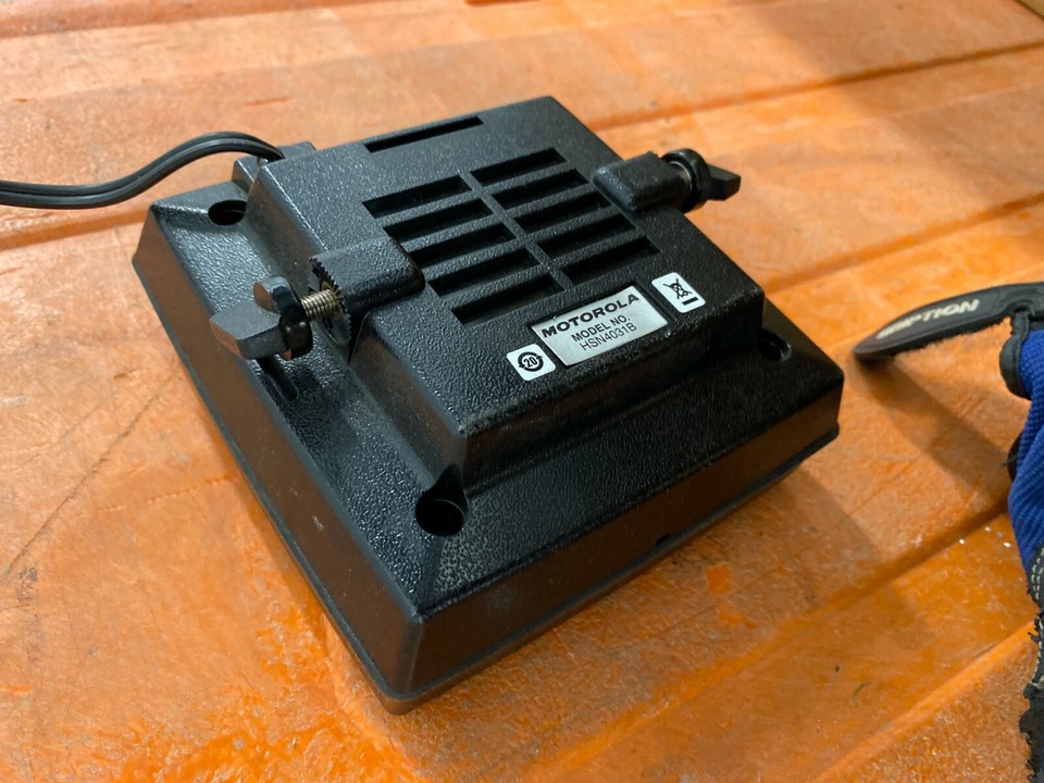 Motorola HSN4031B Wired External Speaker Radio two way two-way Black ...