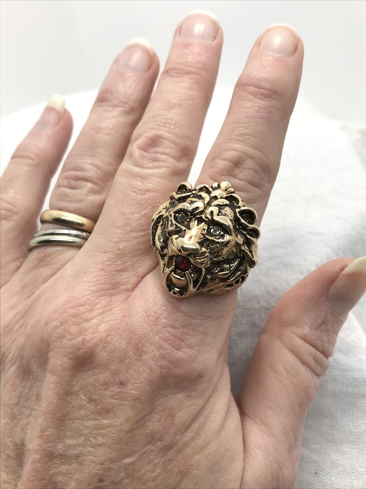 Vintage 18K HGE Large Loin Face Design Red Mouth Crystal-Clear Eyes ...