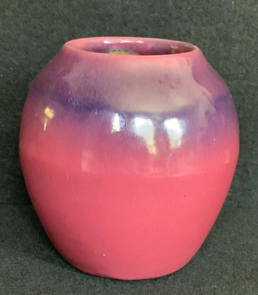 4.5 inch Cliftwood Art Pottery vase blended mulberry into raspberry ...