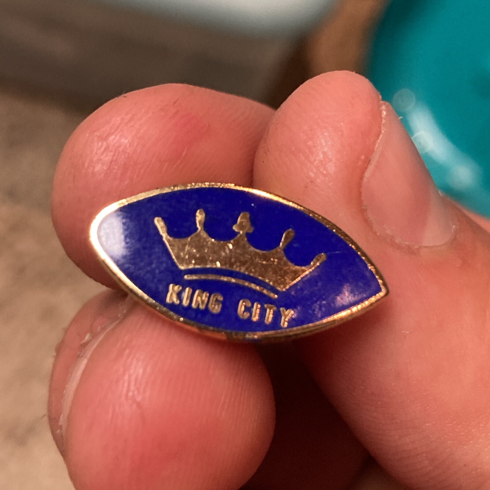 King City Blue Crown Collectible Pin Lapel EUC K50 | eBay