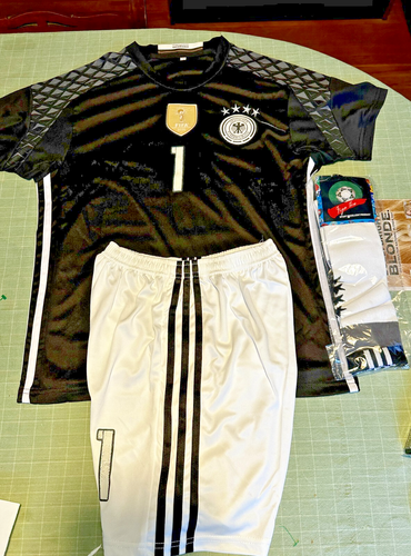 German Deutscher Fussball Buno Soccer National Team Neuer #1 Kit Youth ...