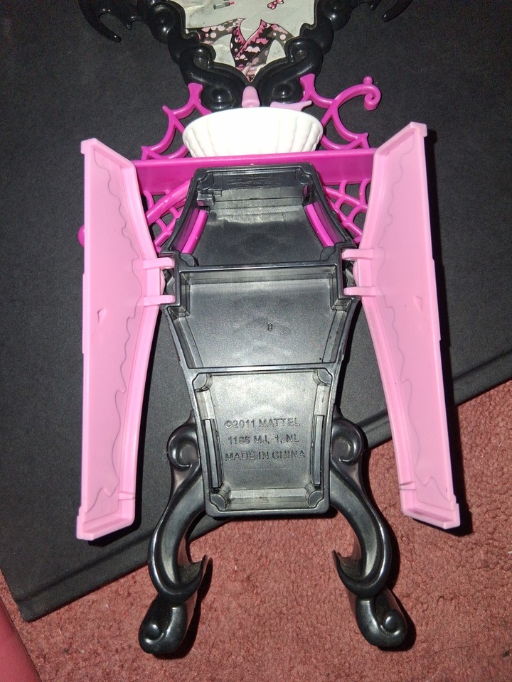 Monster High Draculaura Powder Room Doll and Playset - Rare | eBay UK