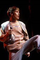 Take Robbie Williams Performing 1990s | Offer of the day