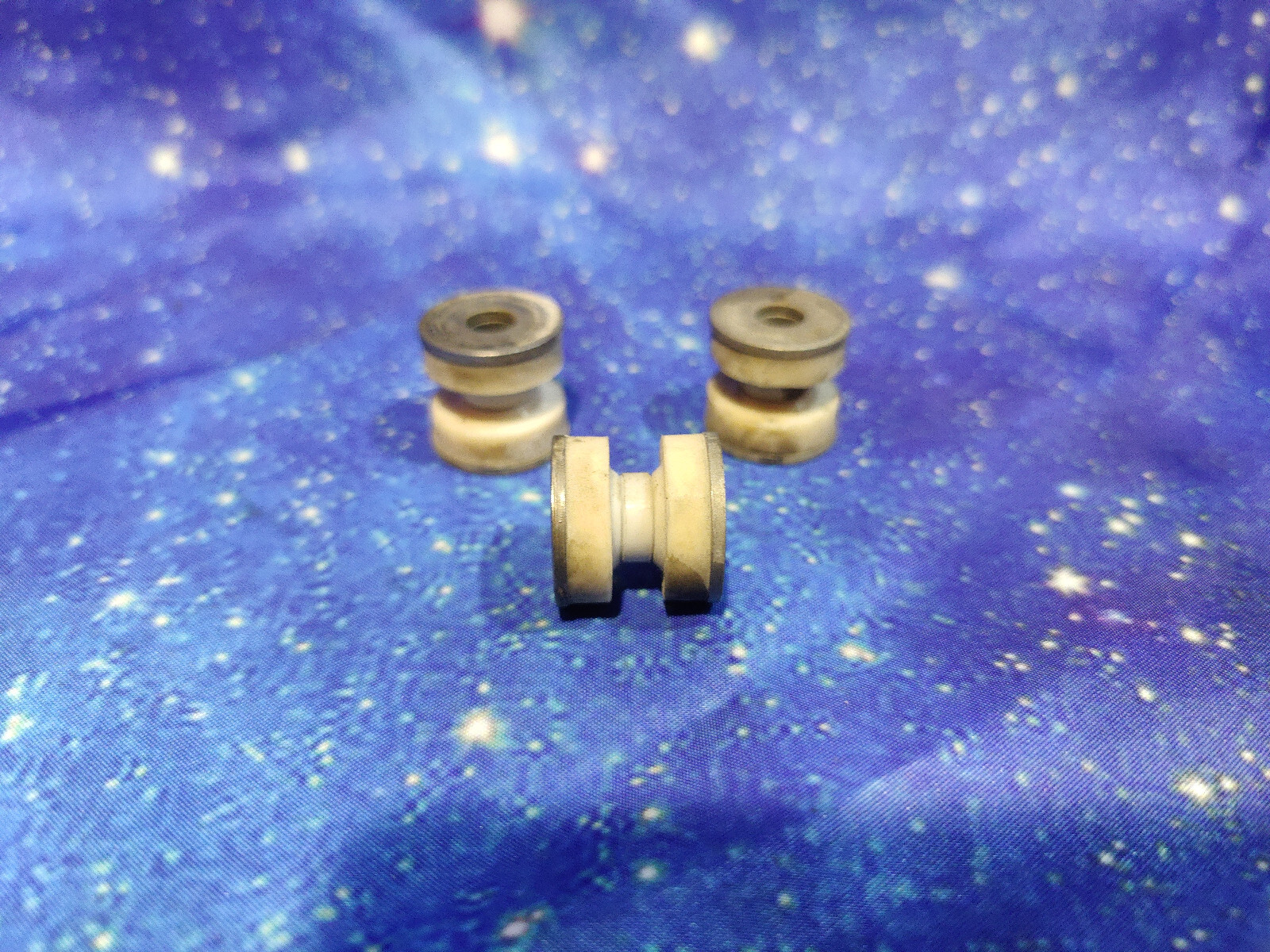 DURAMAX LB7 LLY FICM Fuel Injection Module Bushings Mount Insulator ...