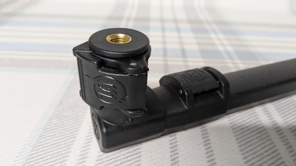 1 X PRESTON OFFBOX 36 EXTENDING FEEDER ARM / FEEDER ROD REST ARM ...