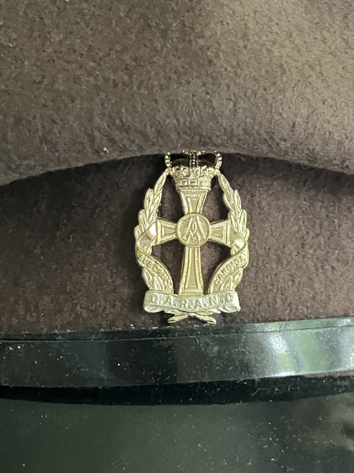British Army QARANC Queen Alexandria's Royal Army Nursing Corps visor ...