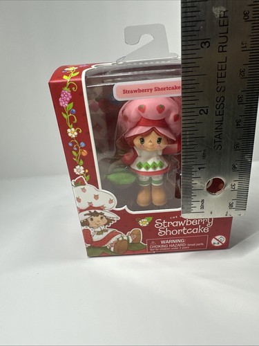 NEW! STRAWBERRY SHORTCAKE Easter Spring Minifigure w Basket CheeBee TLS ...