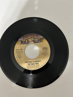 THE FOUR TOPS - Something To Remember / When She Was My Girl - Vinyl 45 ...