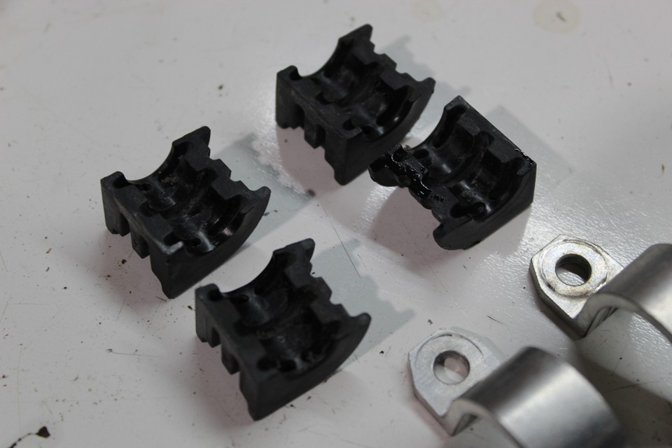 2009 Polaris Dragon Rmk 800 163in Stabilization Rod Sway Bar Bushing ...