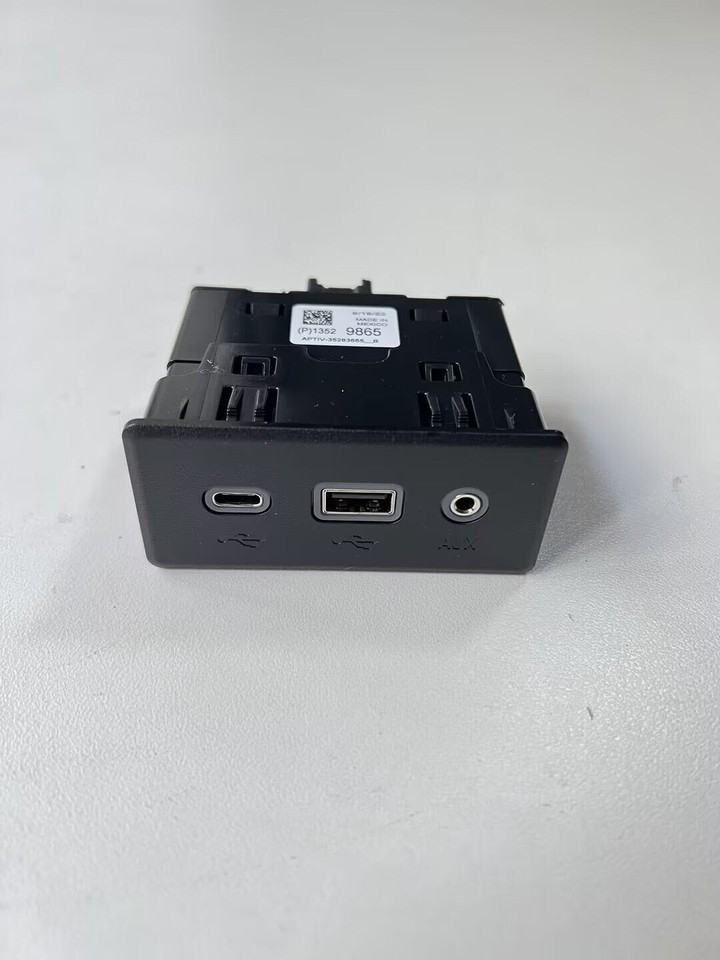 For 2020-23 SILVERADO SIERRA CENTER CONSOLE USB SD CARD RECEPTACLE GM ...