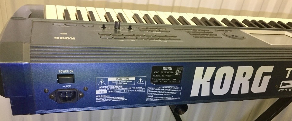 Korg Triton Extreme 61-Key Sampler Synthesizer Workstation -See ...