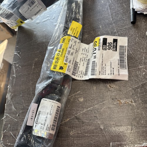 2018-2021 Chevy Traverse Front Left Bumper Bracket OEM 23283885 | eBay