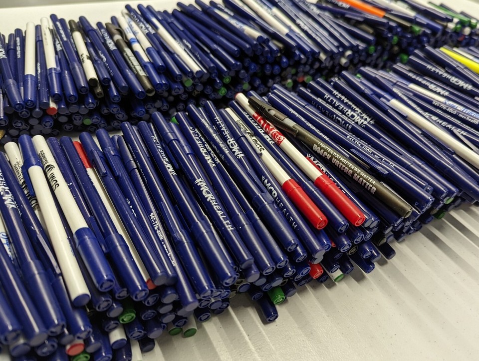 1000 Piece Wholesale Bulk Misprint Stick Pens Lot: Random Mixed Style ...