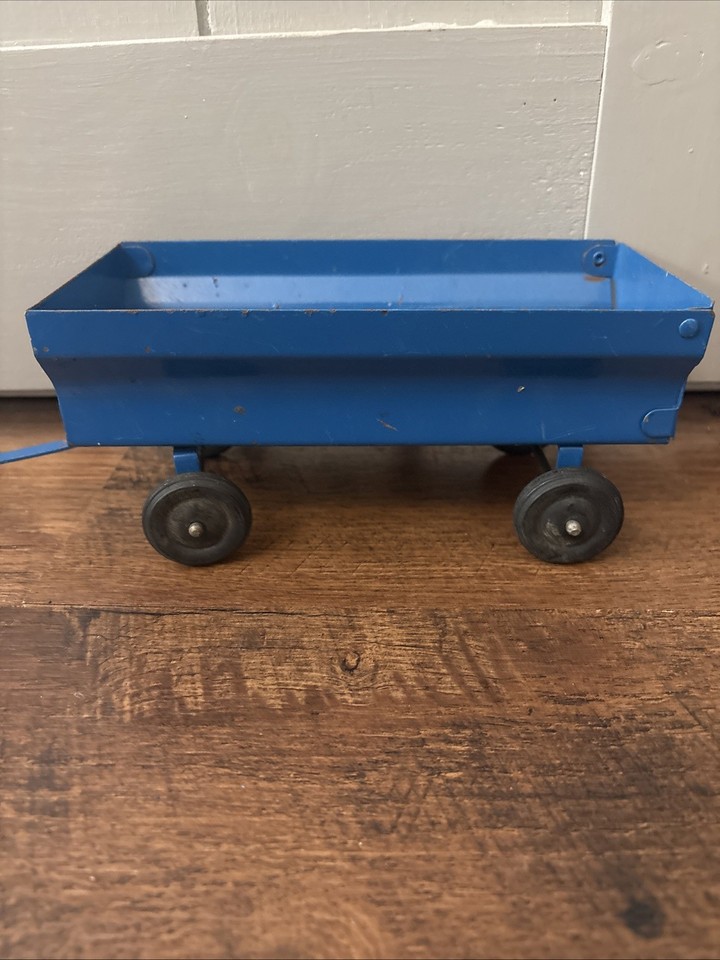 Vintage 1970's FORD 4000 TRACTOR SPLIT GRILL VERSION DIE CAST METAL ...