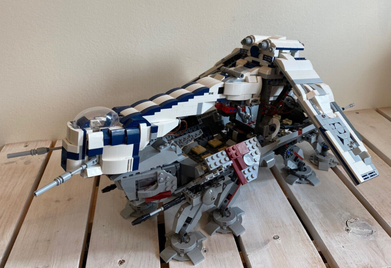 LEGO Star Wars: Republic Dropship with AT-OT Walker (10195) for sale ...
